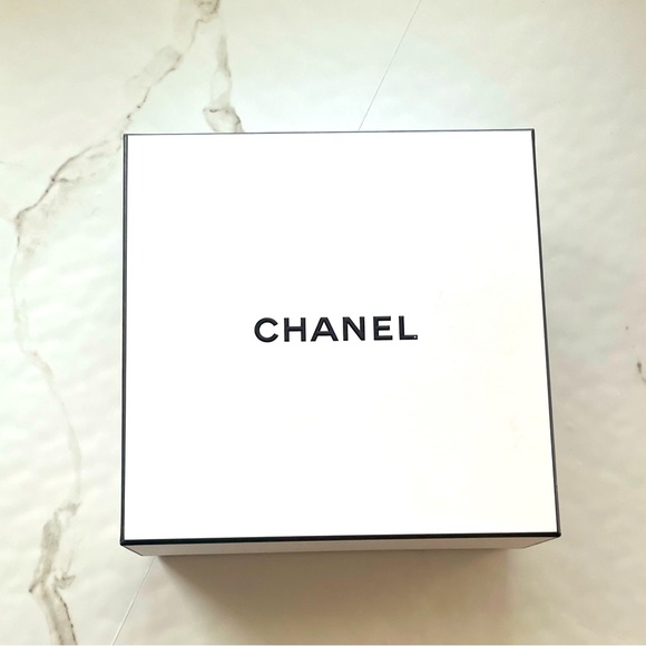 CHANEL | Accents | Chanel Gift Box | Poshmark